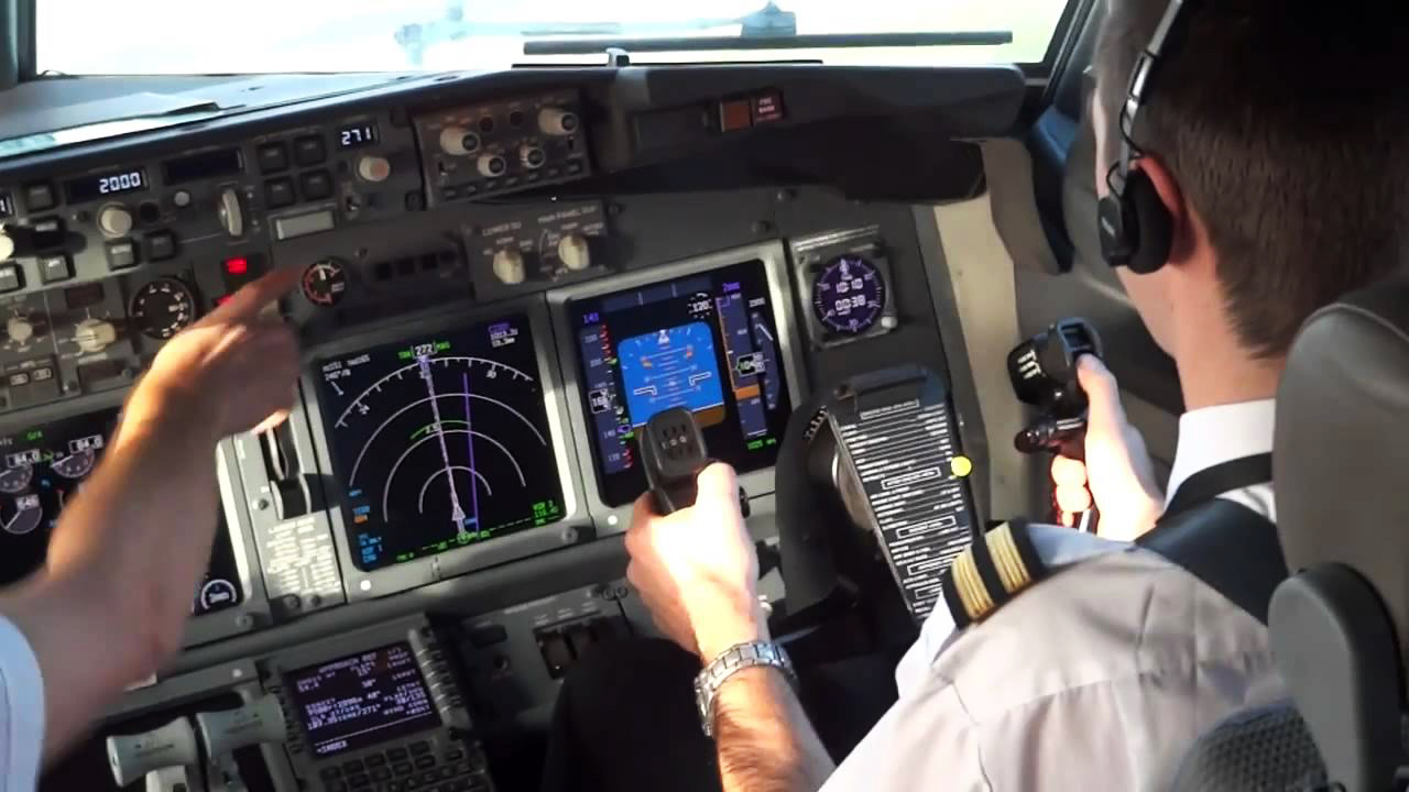 Professional Flight Centre in Vancouver Canada PPL | CPL | IFR | Multi ...