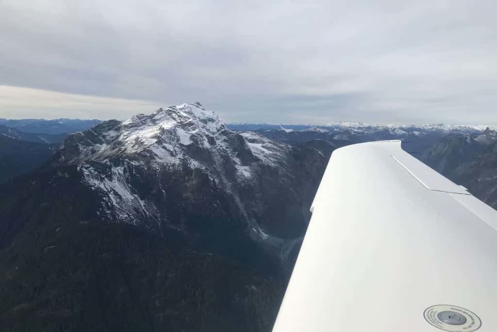 Professional Flight Centre in Vancouver Canada PPL | CPL | IFR | Multi ...