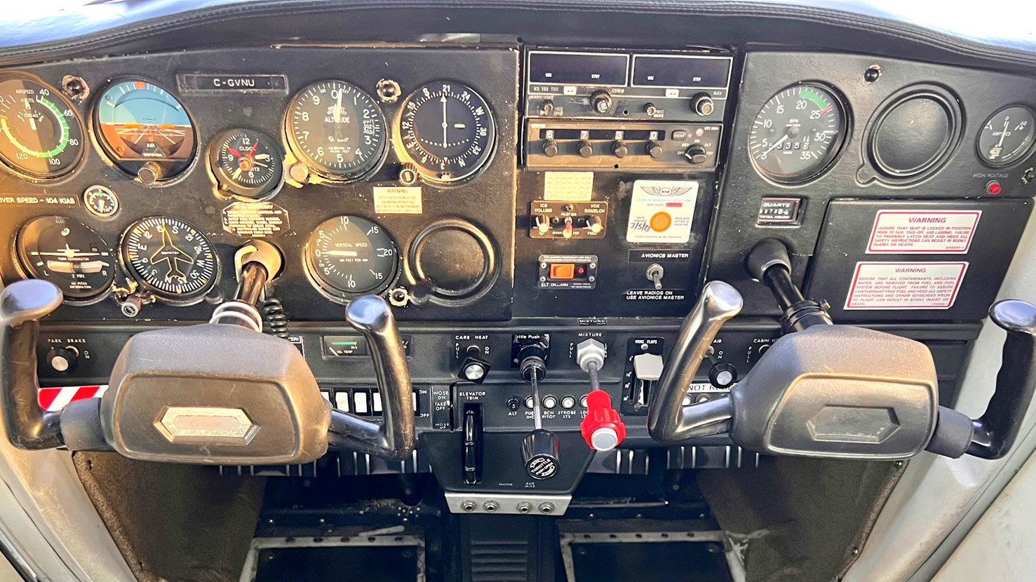 Cessna 152 C-GVNU - Professional Flight Center