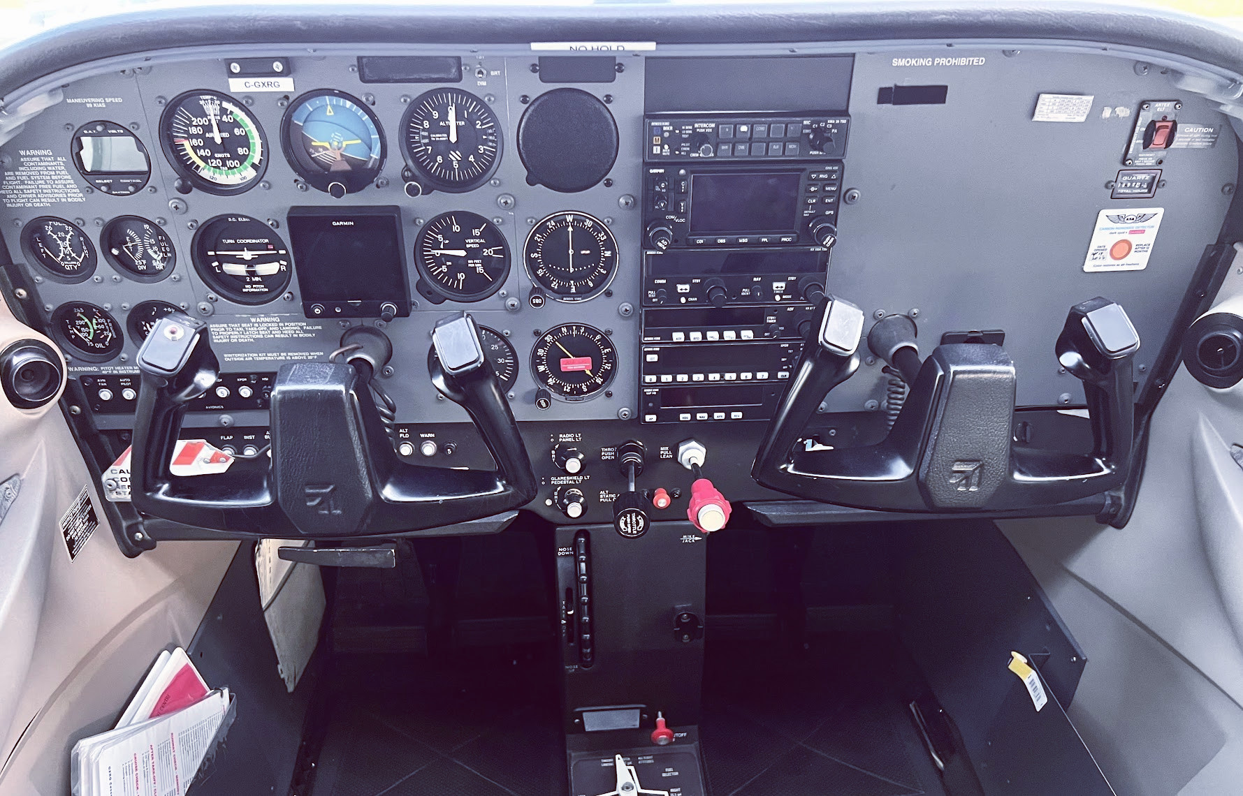 Cessna 172 C-GXRG - Professional Flight Center